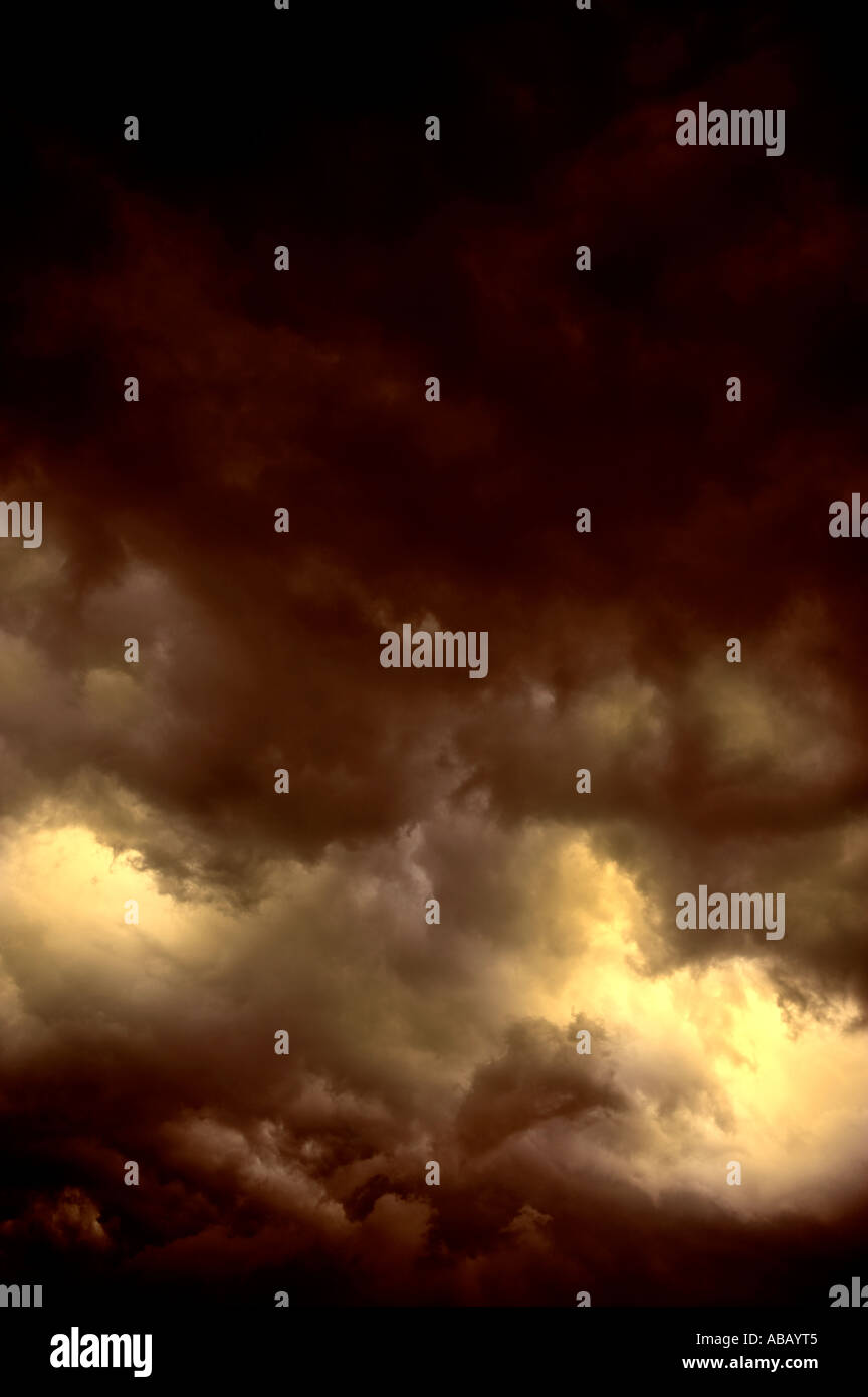 Gold thunder hi-res stock photography and images - Alamy