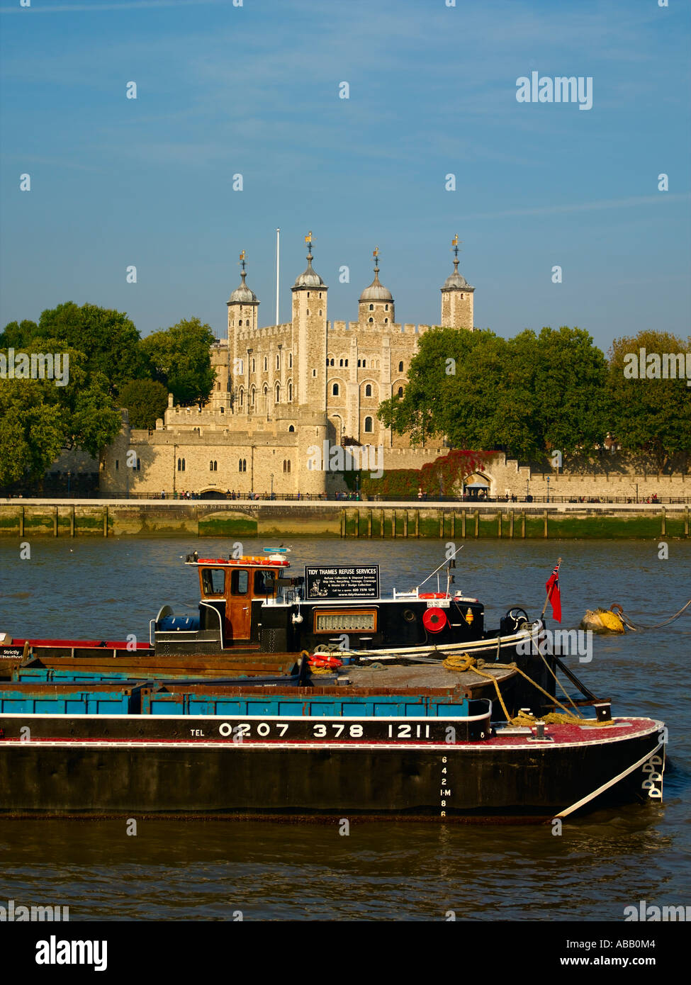 Historic thames barges hi-res stock photography and images - Alamy