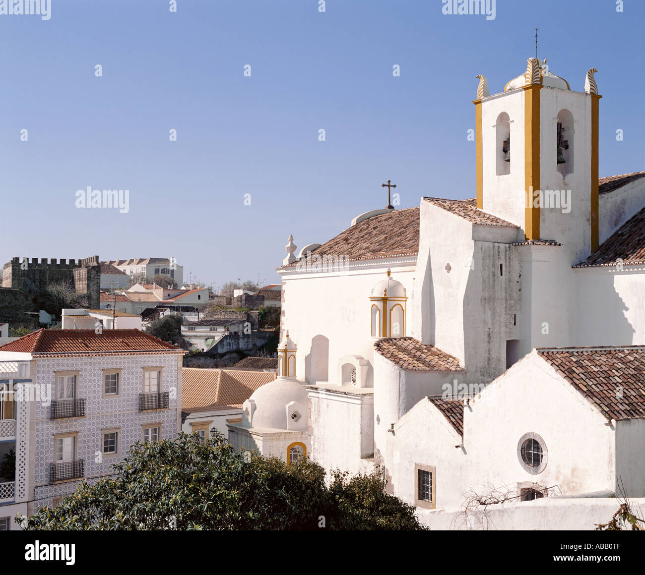Algarve, Tavira, the igreja de Santiago Church Stock Photo - Alamy