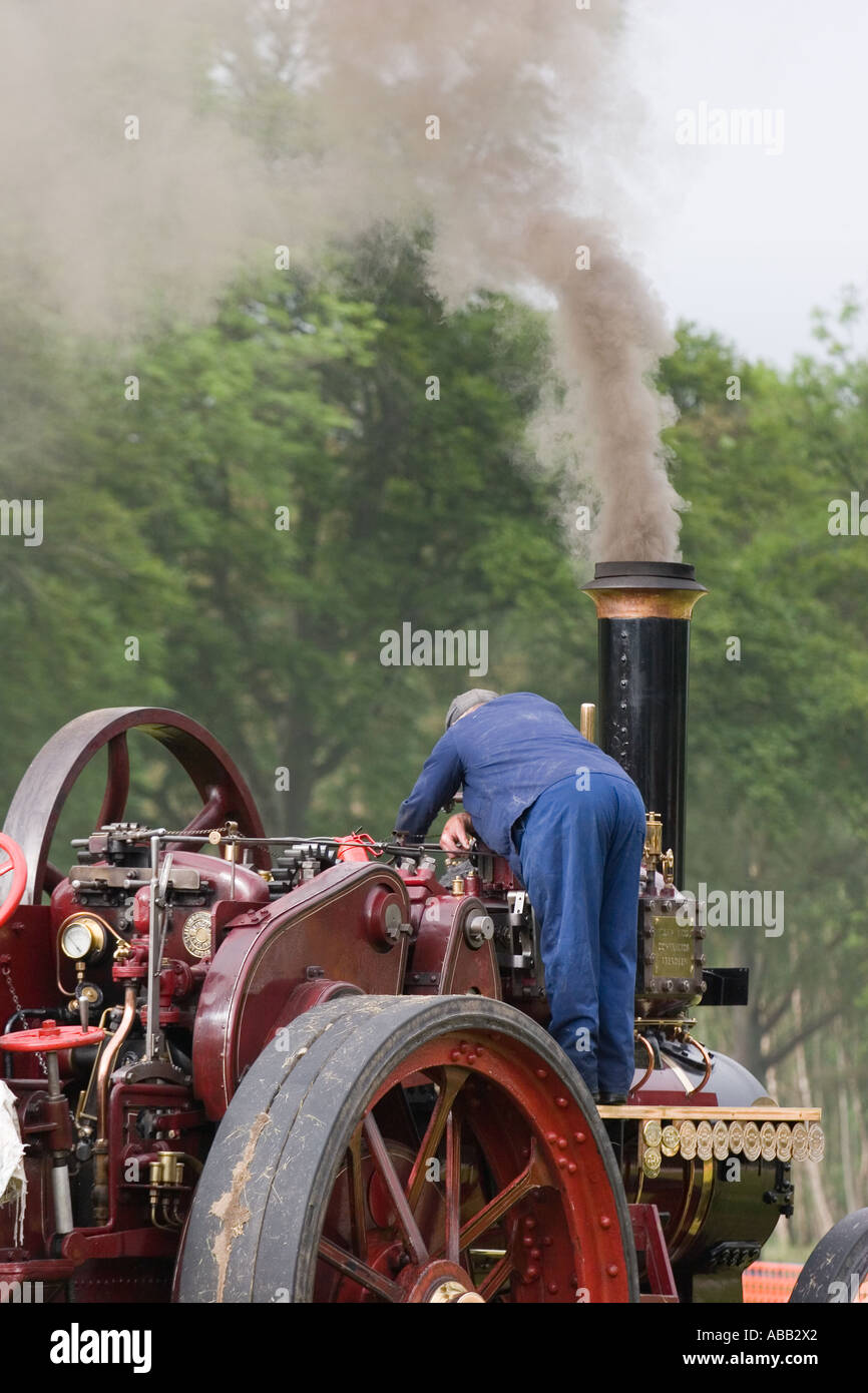 Vintage Steam Engine and steam powered engines Rally at Castle Fraser ...