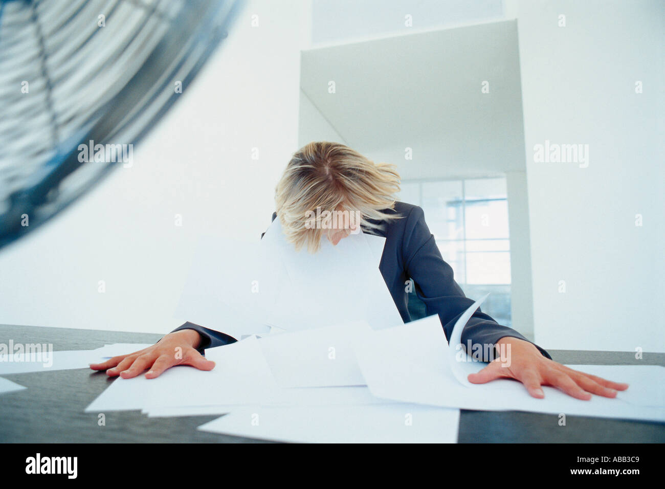 Chaotic workplace hi-res stock photography and images - Alamy