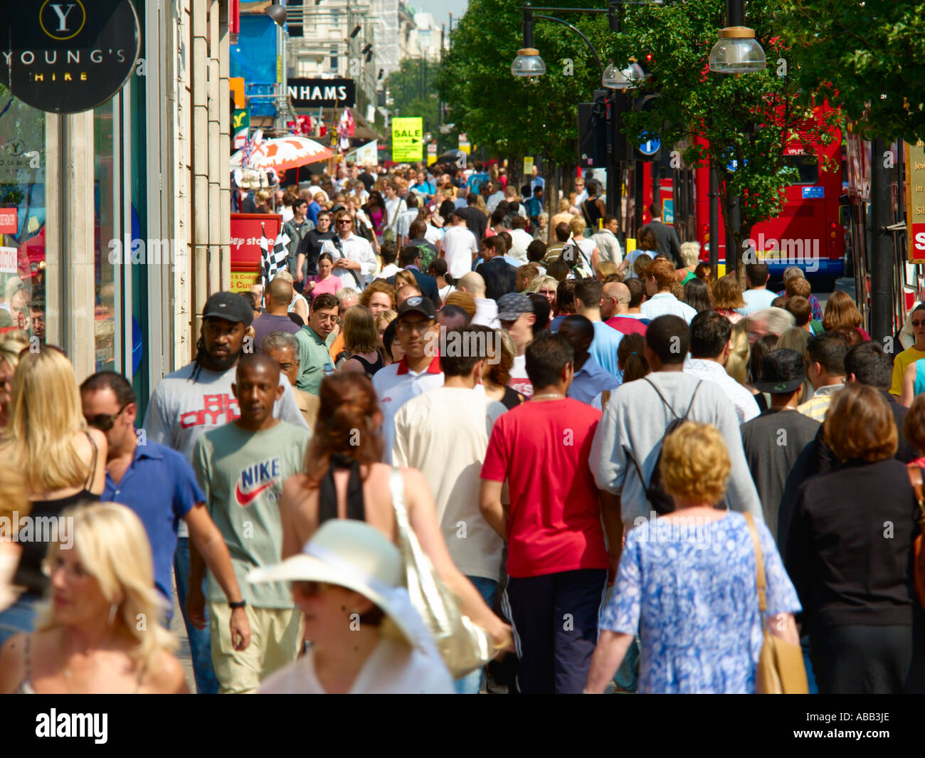London busy streets hi-res stock photography and images - Alamy
