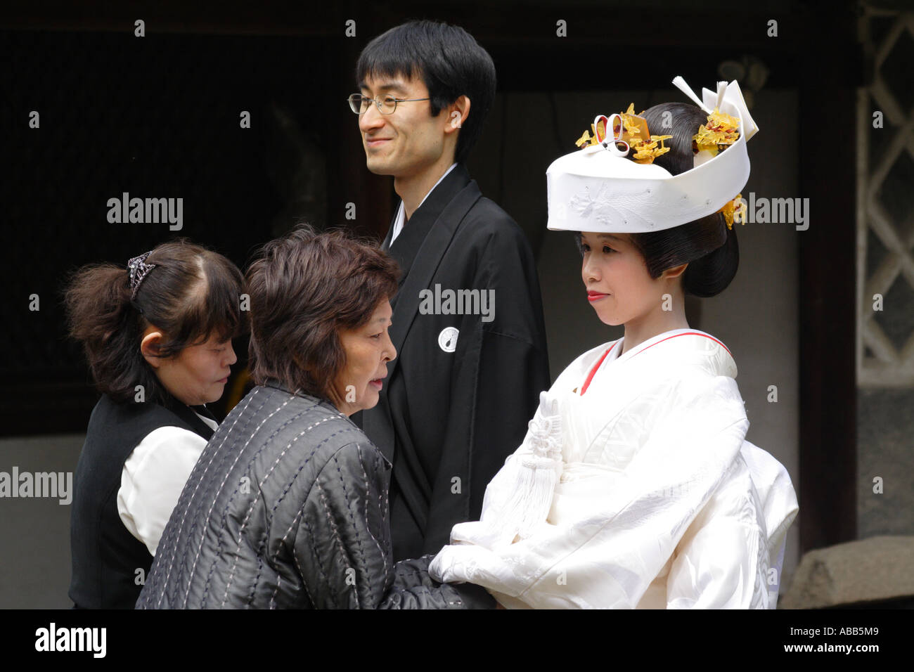 Traditional japanese wedding hi-res stock photography and images - Alamy