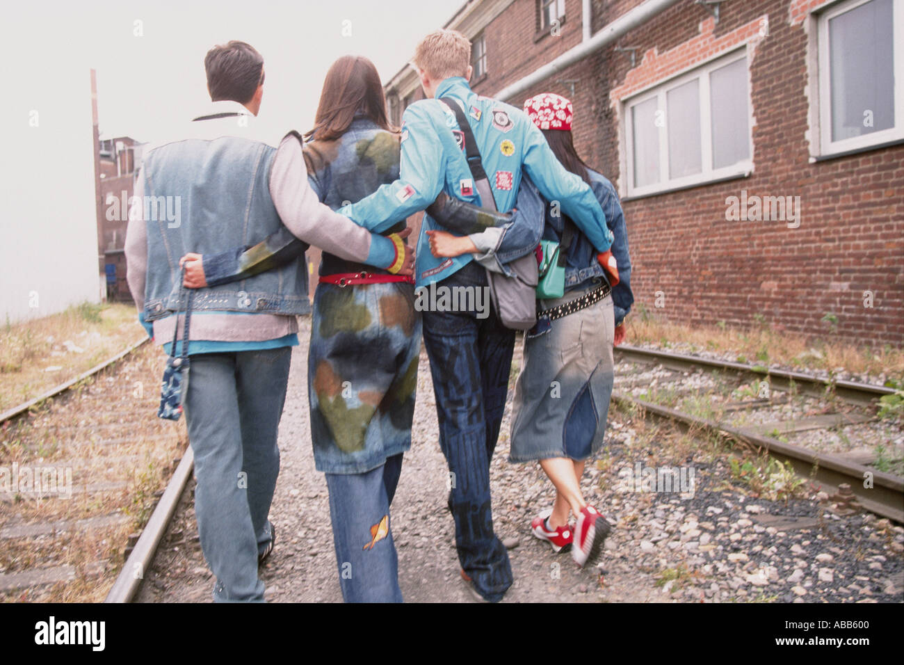 Four track railway hi-res stock photography and images - Alamy