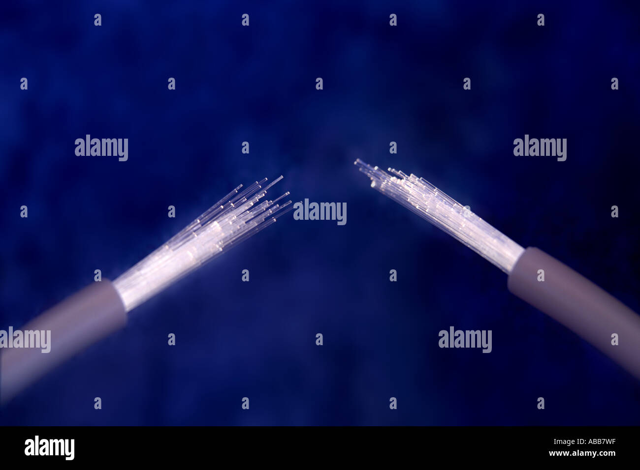 Break connection concept Stock Photo - Alamy