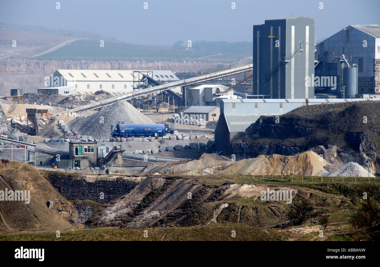 Limestone Quarry Tunstead Works, Buxton, Derbyshire Stock Photo - Alamy