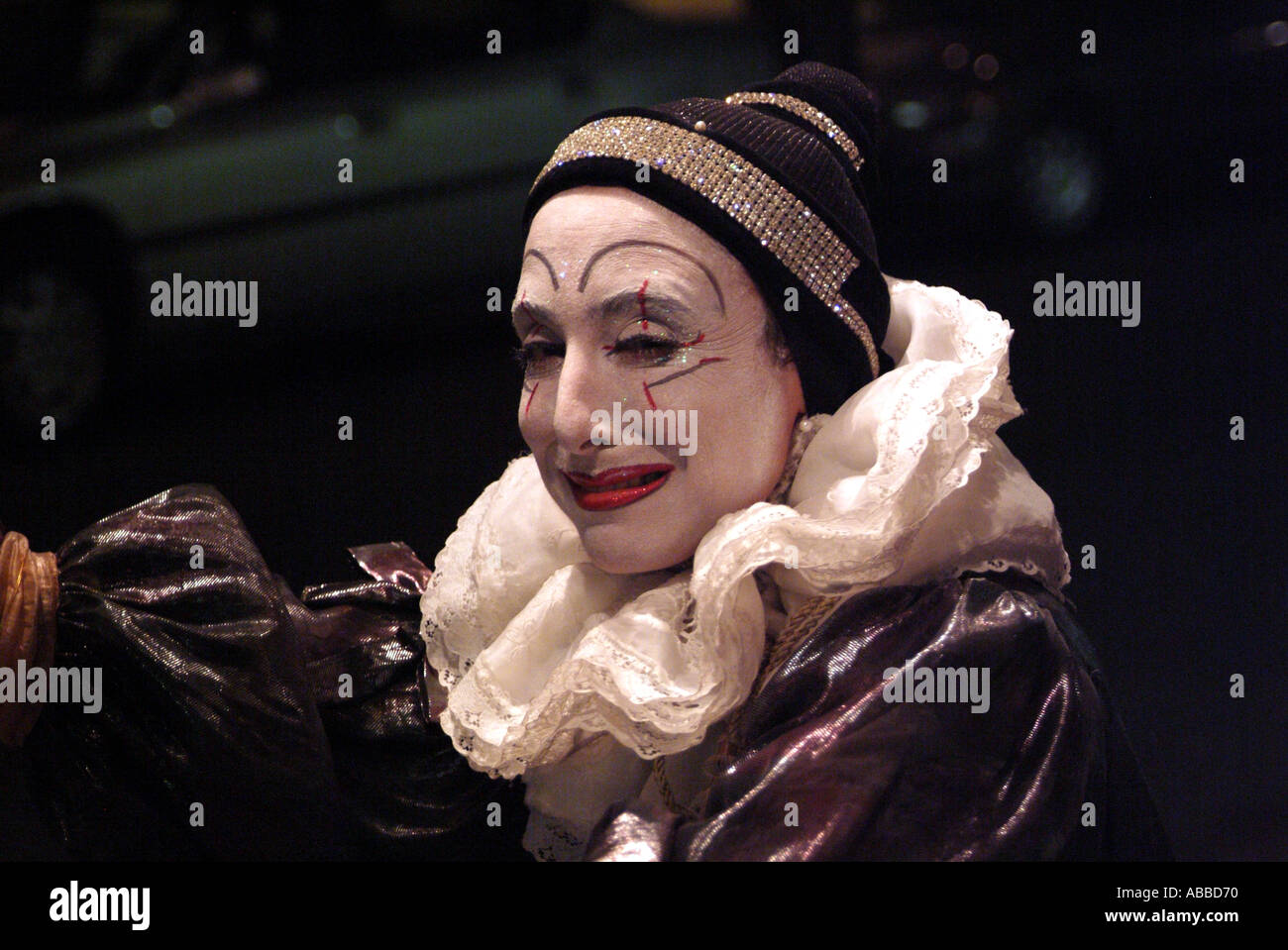 Bourbon street performer hi-res stock photography and images - Alamy