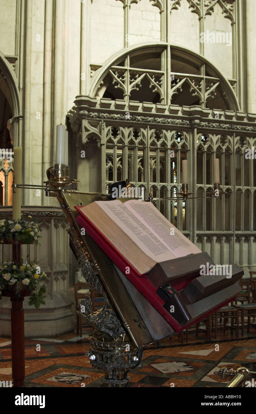 Open Bible lectern Gloucester cathedral Stock Photo - Alamy