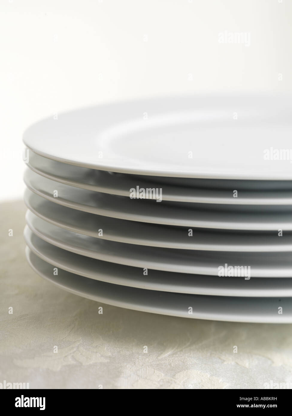Stack of White Plates Stock Photo - Alamy