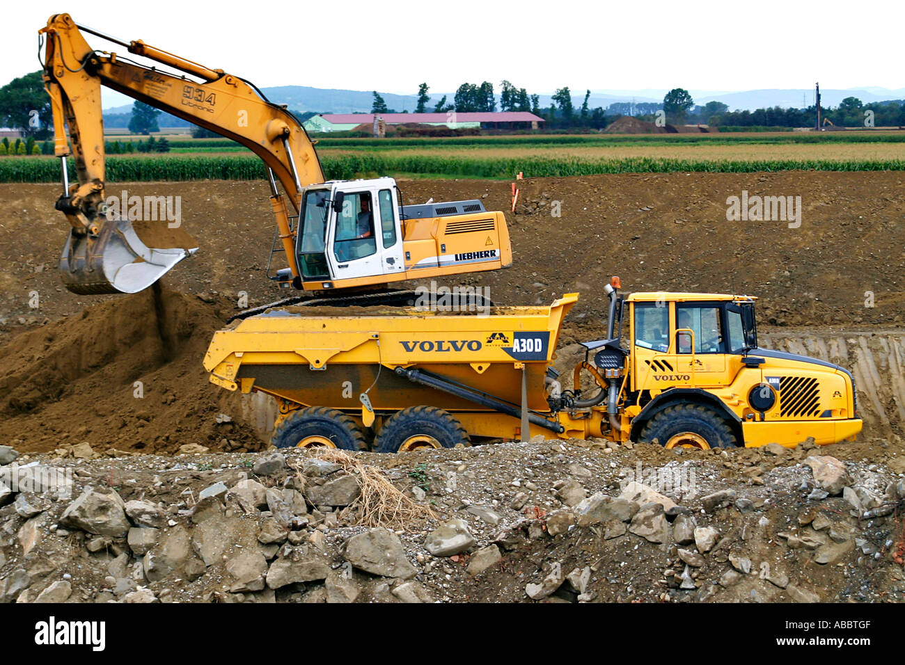Bucket crawler excavator type hi-res stock photography and images - Alamy