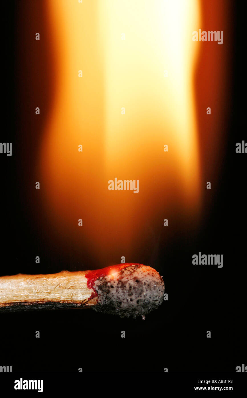 Burning match hi-res stock photography and images - Alamy