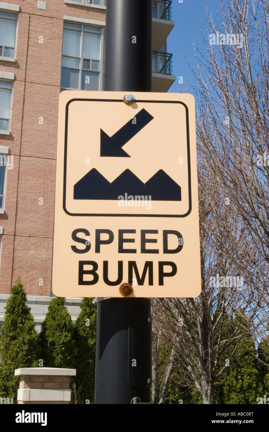 Speed Bump Sign Stock Photo - Alamy