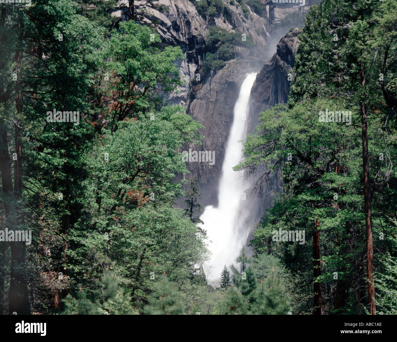 Expansive waterfall hi-res stock photography and images - Alamy