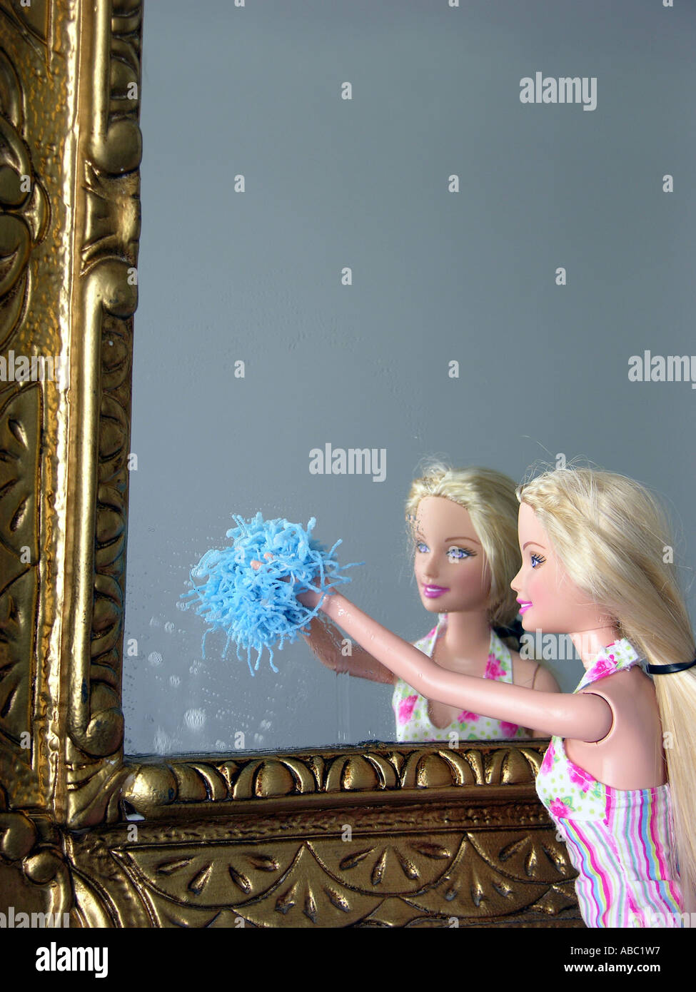 Barbie dress hi-res stock photography and images - Alamy