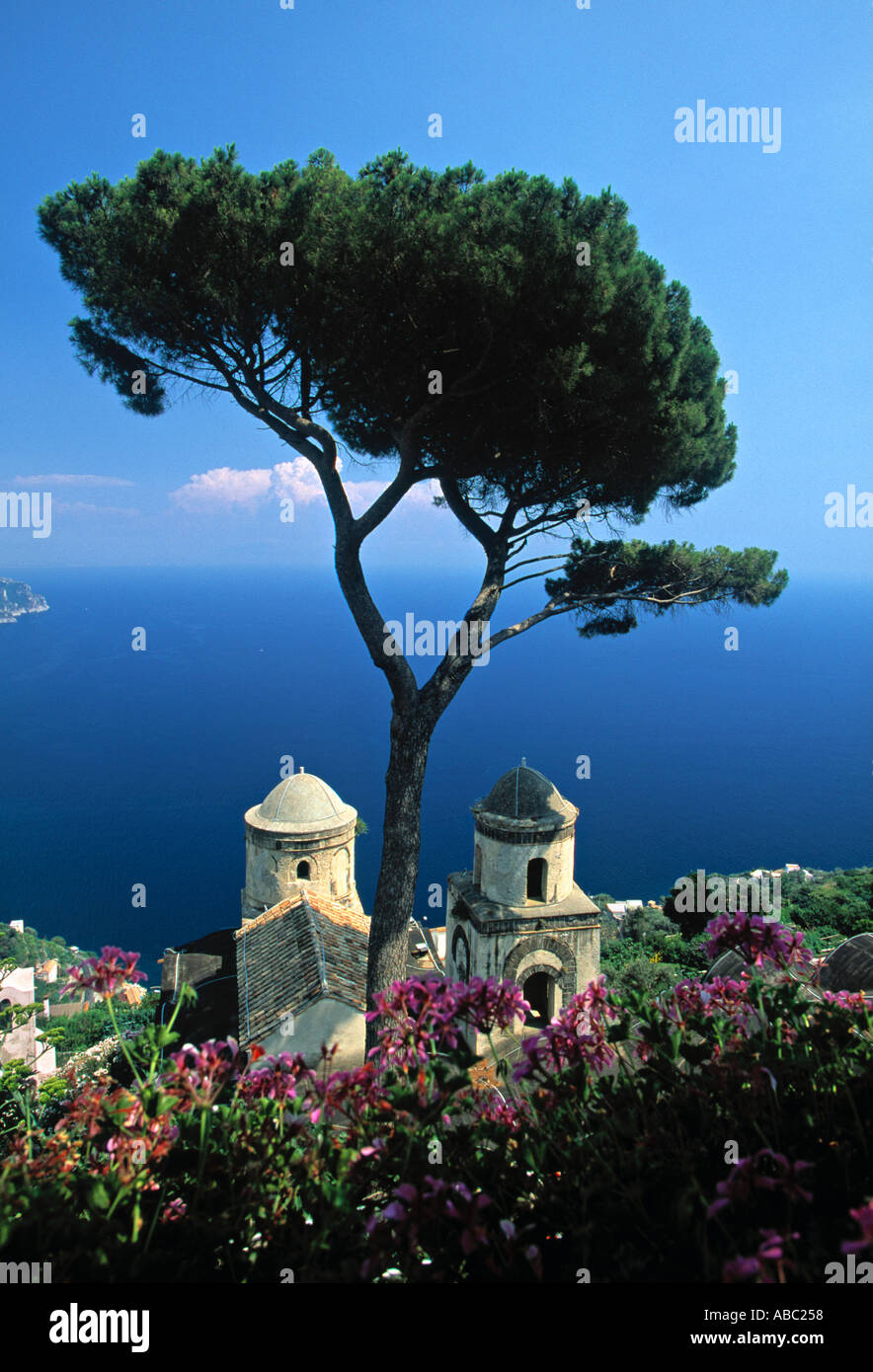 Villa Rufolo, Ravello, Amalfi Coast, Italy Stock Photo - Alamy