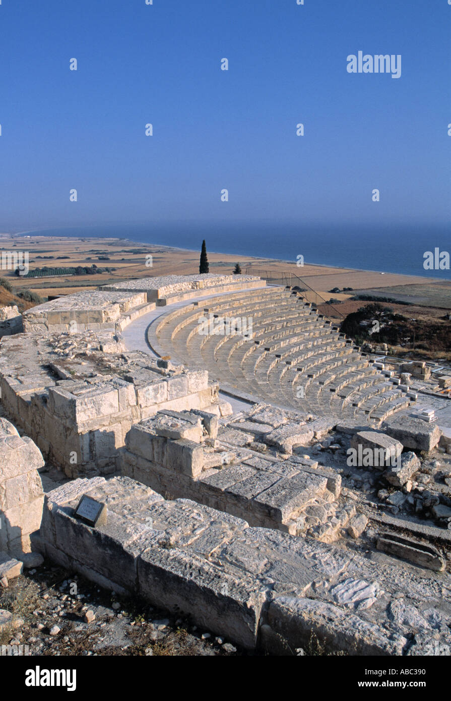 Greek ampitheatre hi-res stock photography and images - Alamy
