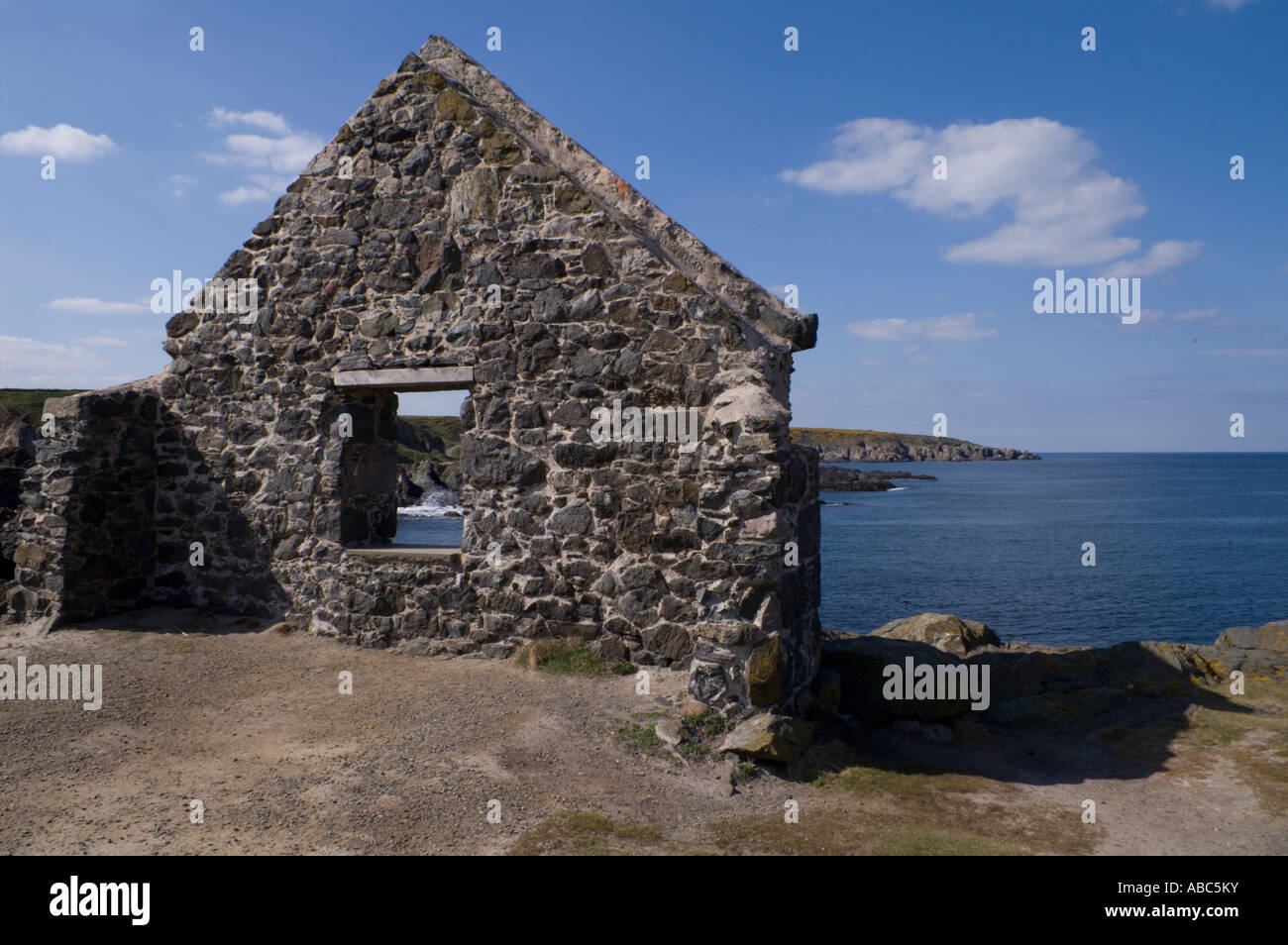 Old Building in Portsoy Stock Photo - Alamy