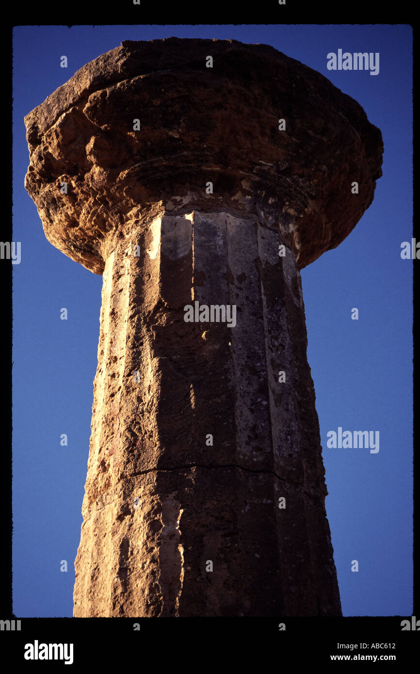 Temple in Agrigento Italy Stock Photo - Alamy