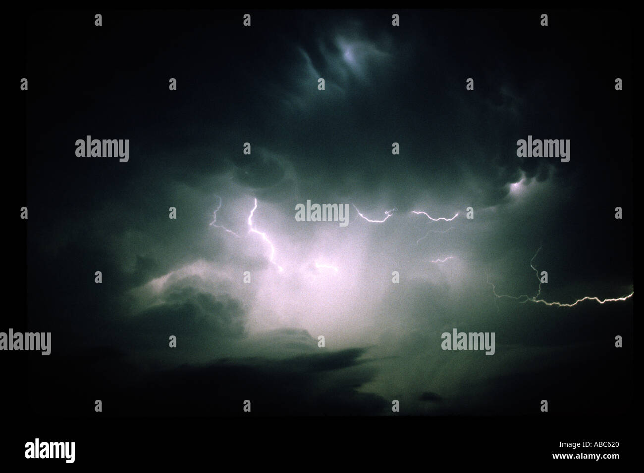 Lightning 2 hi-res stock photography and images - Alamy