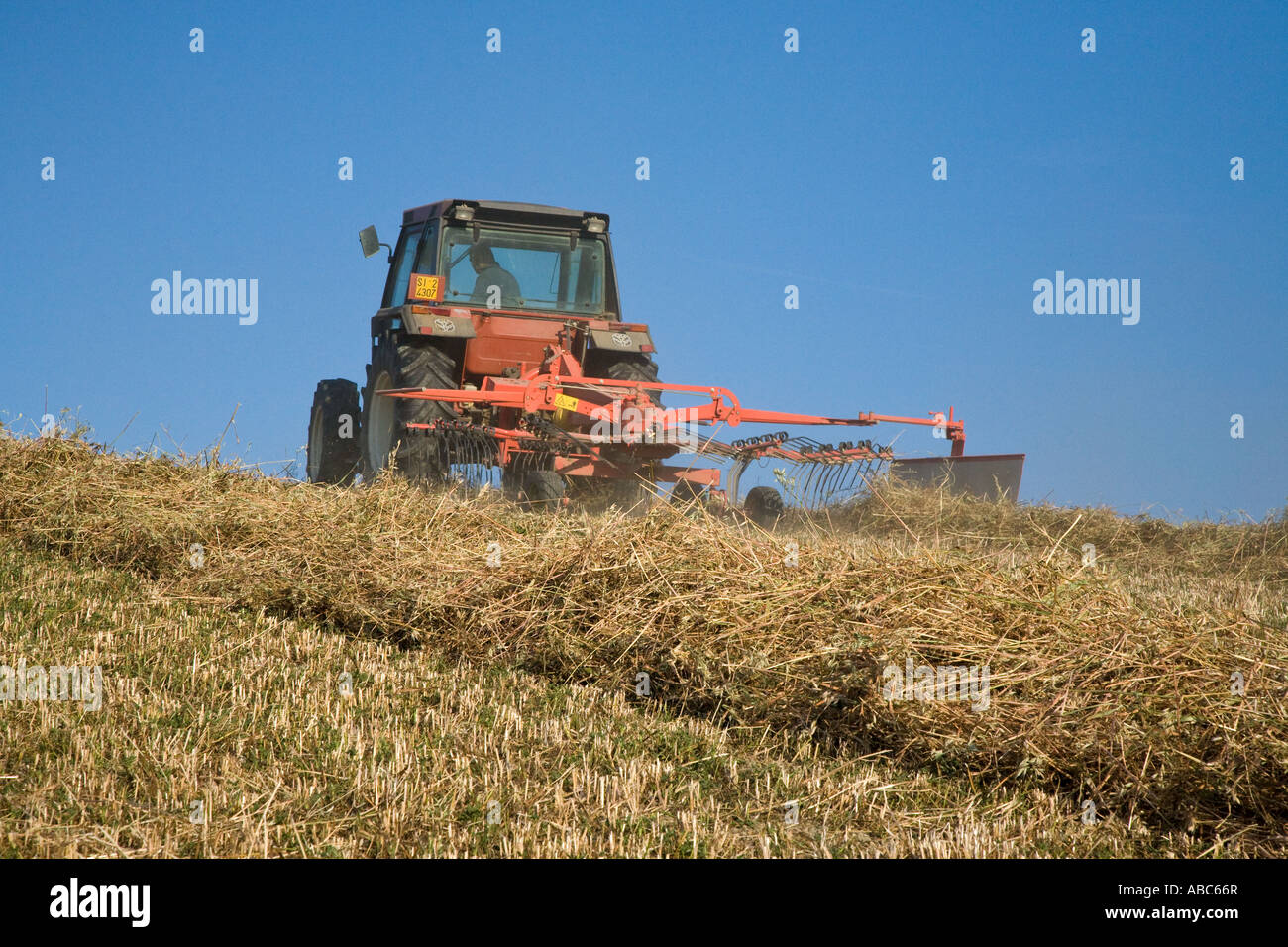 Italian Farming Landscape FIATAGRI Farm Tractor DT 88-94 Tuscany Italy ...