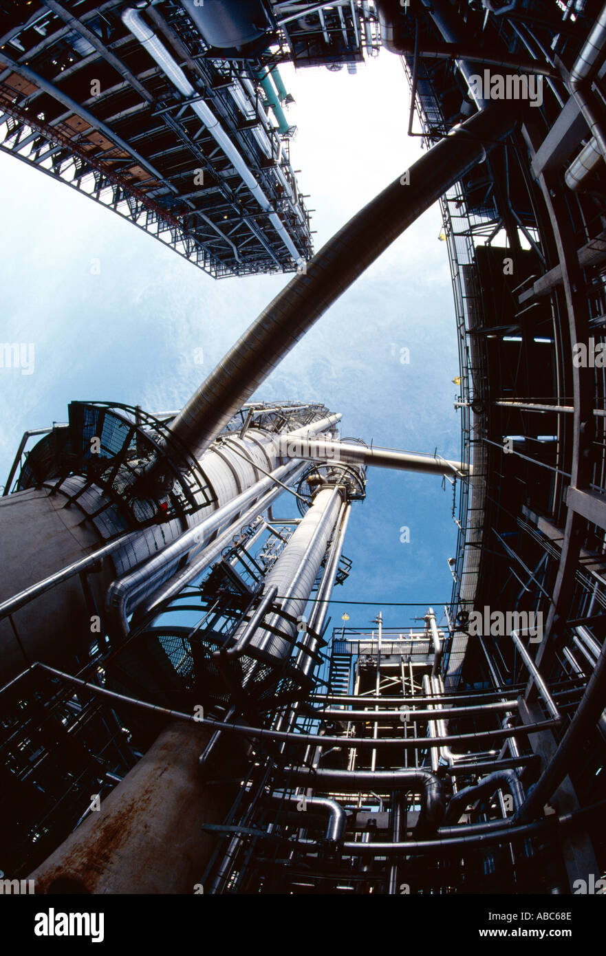 Oil Refinery flexicoker unit converts heavy oil fractions into lighter ...