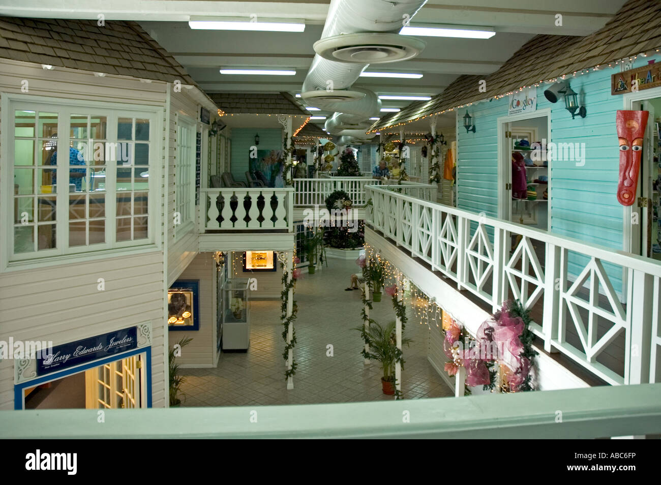 Sta Lucia Mall Logo 2358 Sta Lucia Stock Photo Alamy