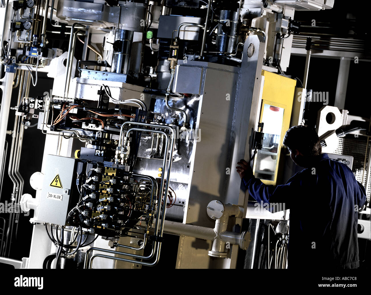 automotive production line Stock Photo - Alamy