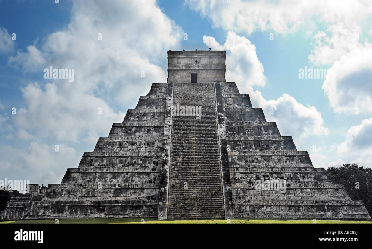 Kukulkan Pyramid of Chichen Itza yucatan was a Maya archaeological ...