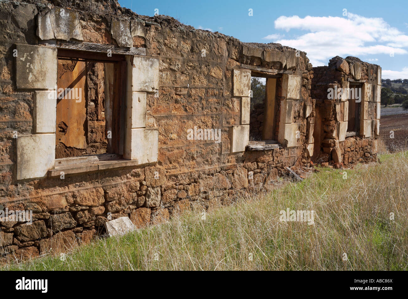 Australian colonial homestead ruins in rural Australia Stock Photo - Alamy