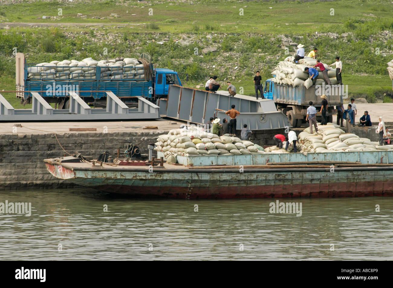 Ship floats port hi-res stock photography and images - Alamy