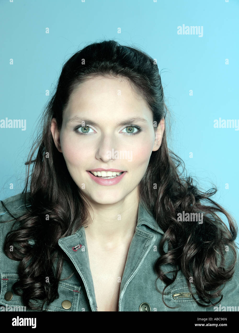 studio shot portrait of a beautiful 25 years old smiling woman Stock ...
