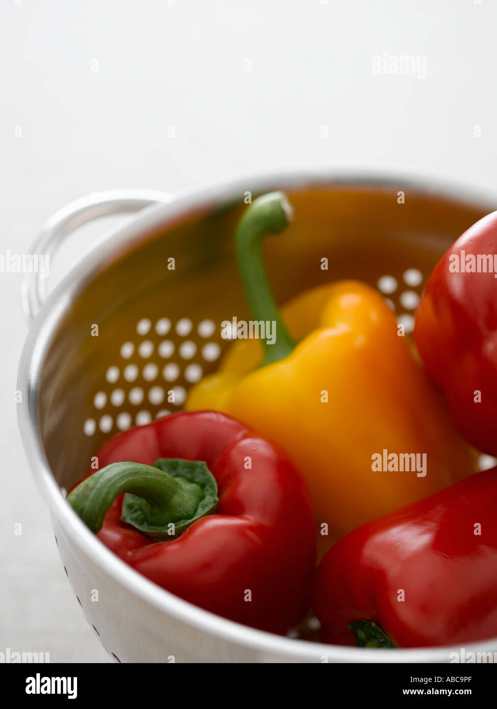 Red bell end peppers hi-res stock photography and images - Alamy