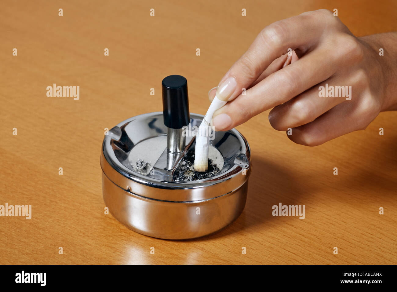 Cigarette crushing hi-res stock photography and images - Alamy