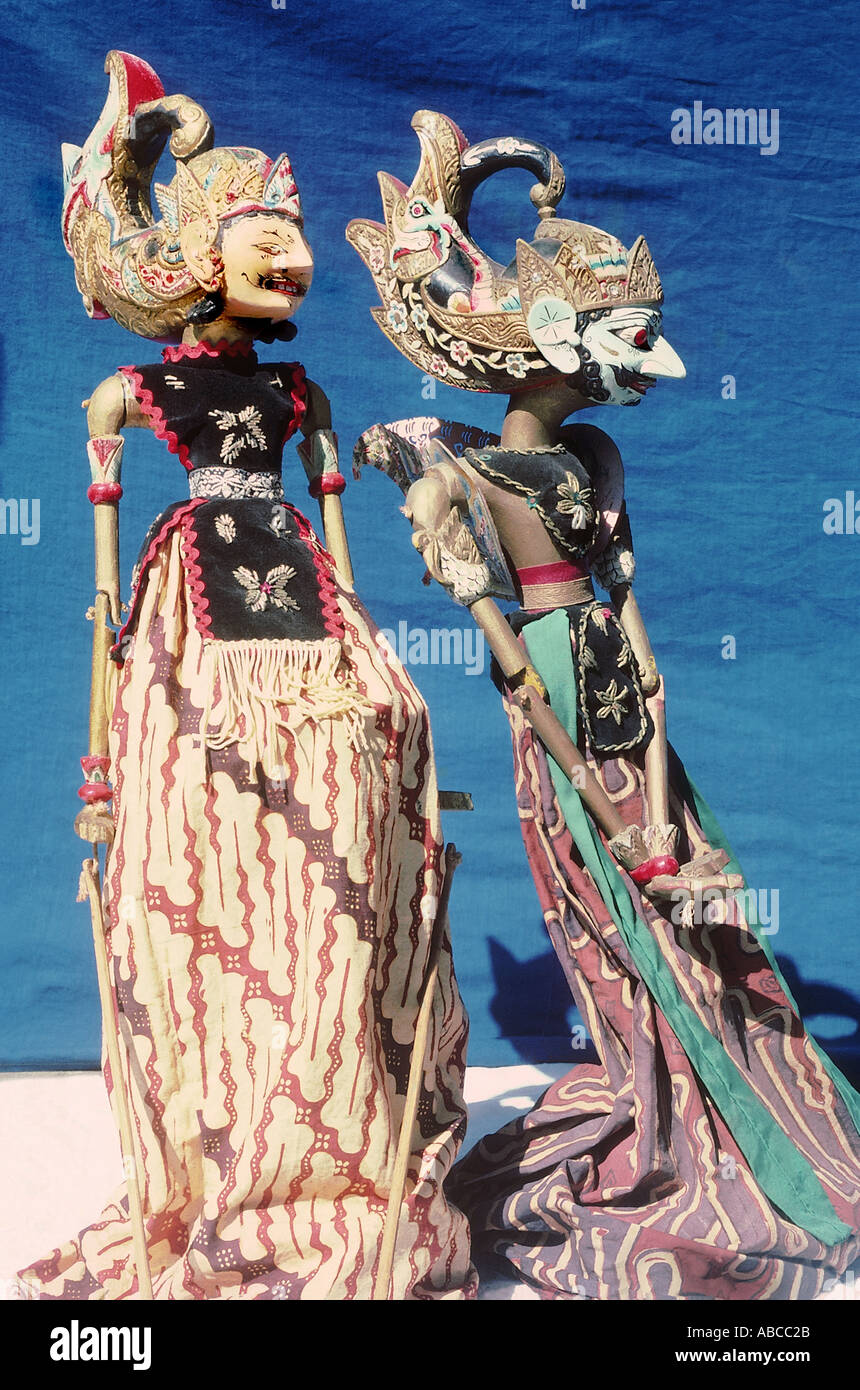 Standing puppets hi-res stock photography and images - Alamy