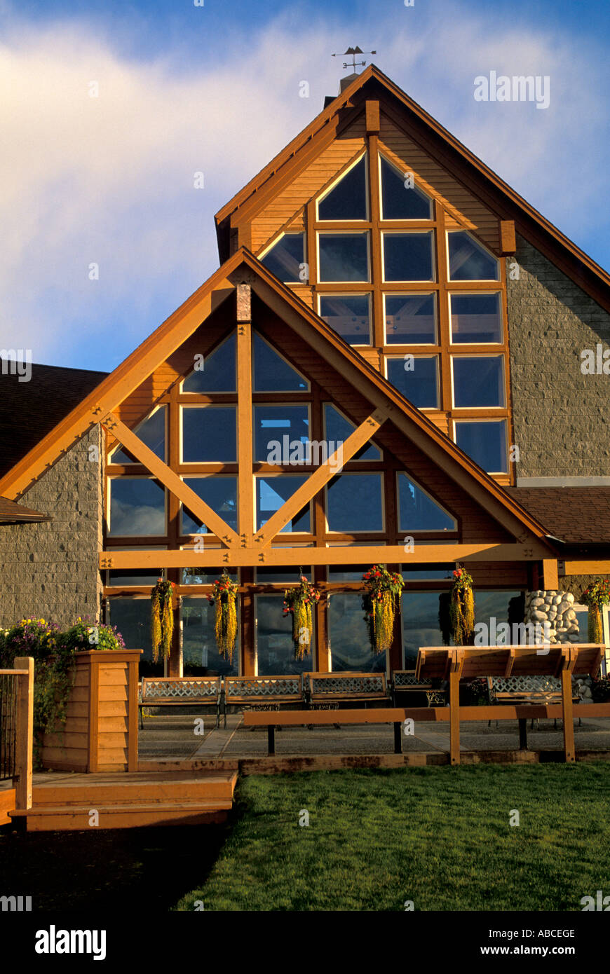 Alaska Talkeetna Alaskan Lodge Stock Photo - Alamy
