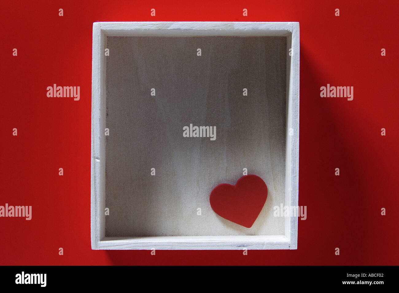 Empty box hi-res stock photography and images - Alamy