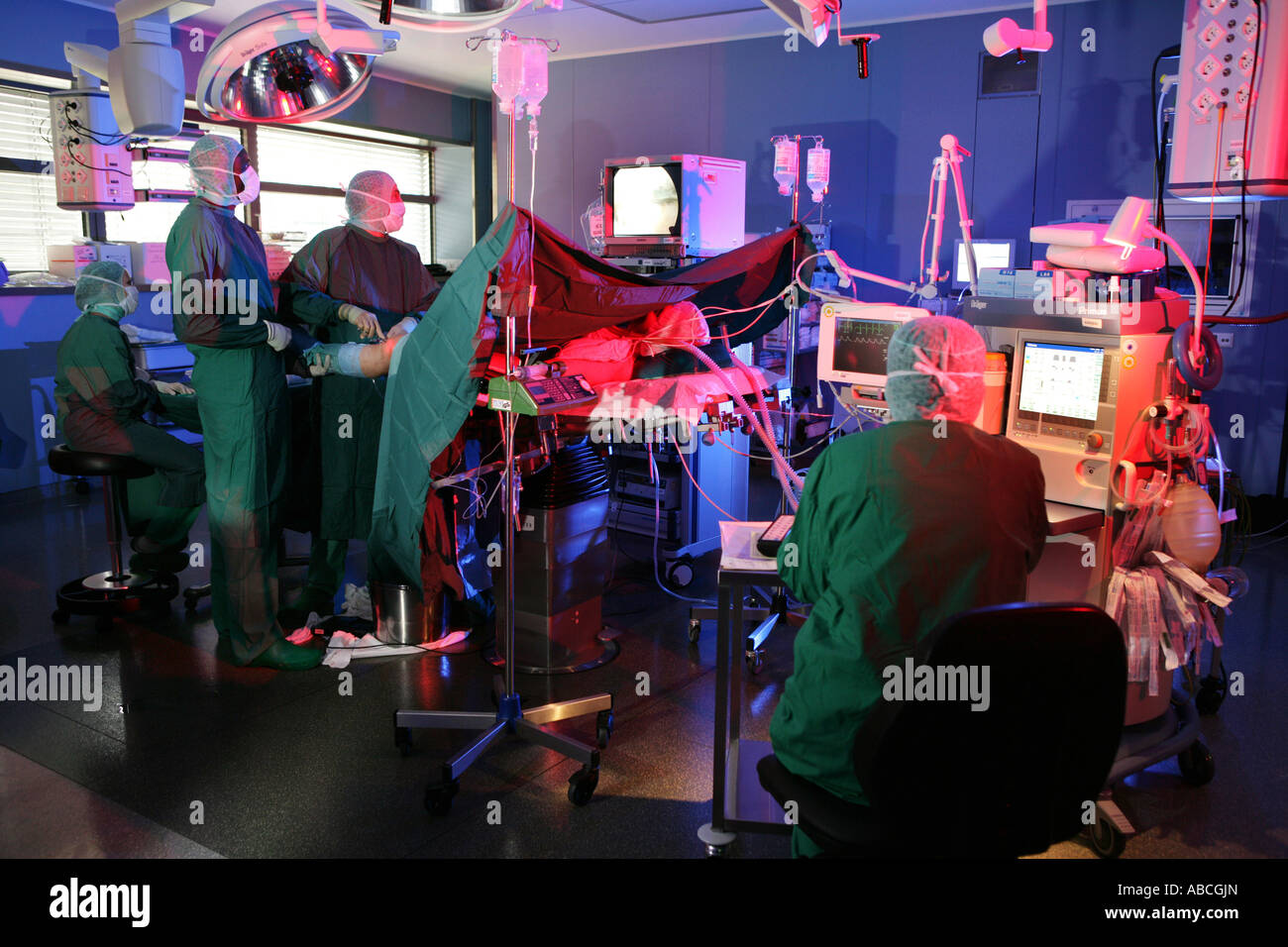 DEU Germany Arthroscopical operation of knee joint Stock Photo - Alamy