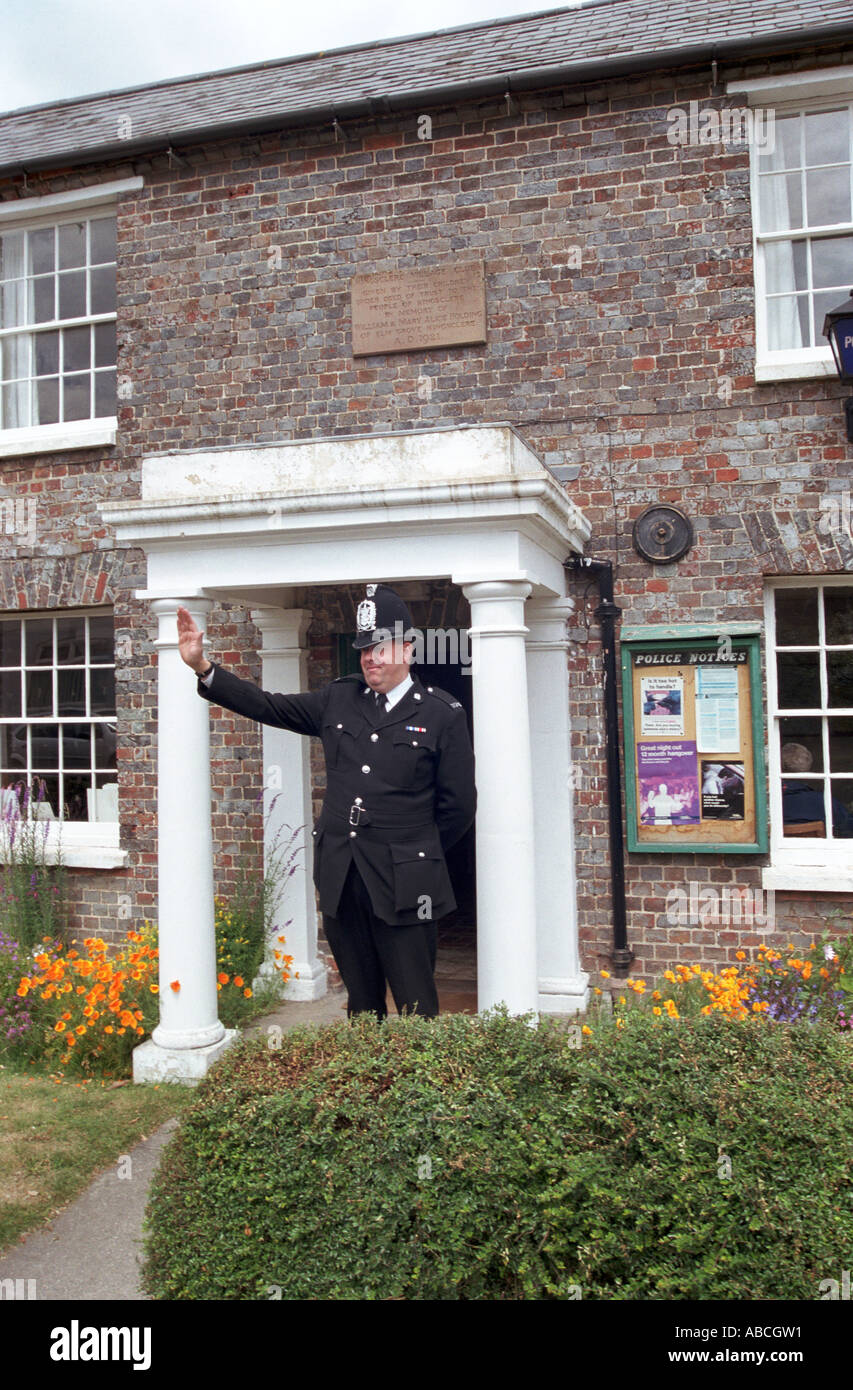 Police man waving hi-res stock photography and images - Alamy