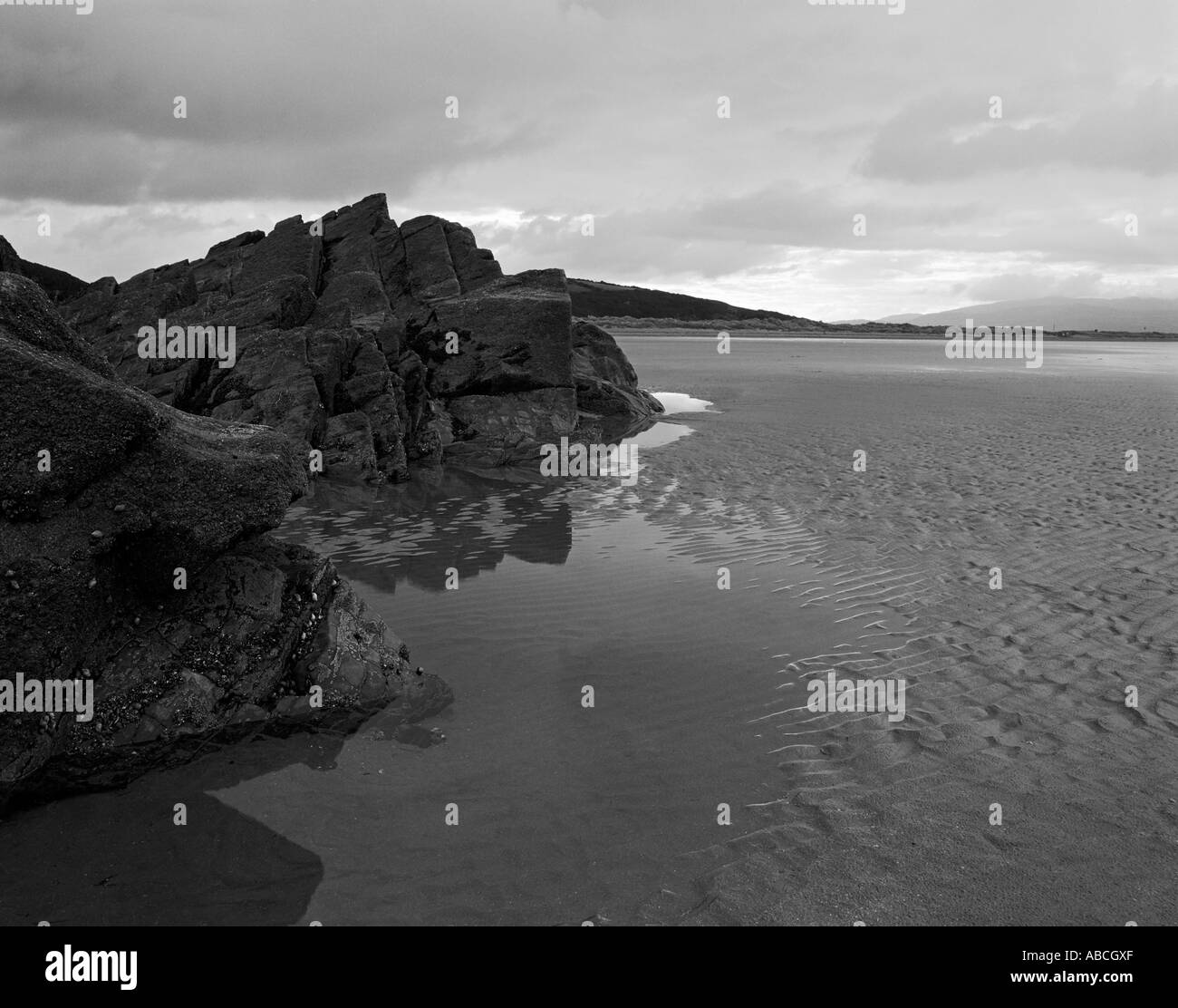 Rockpool on Black Rock Sands Porthmadog Wales UK Stock Photo - Alamy