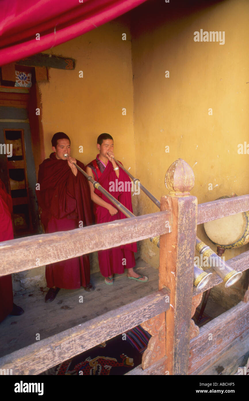 Bhutan Tongsa monks with horns Stock Photo - Alamy