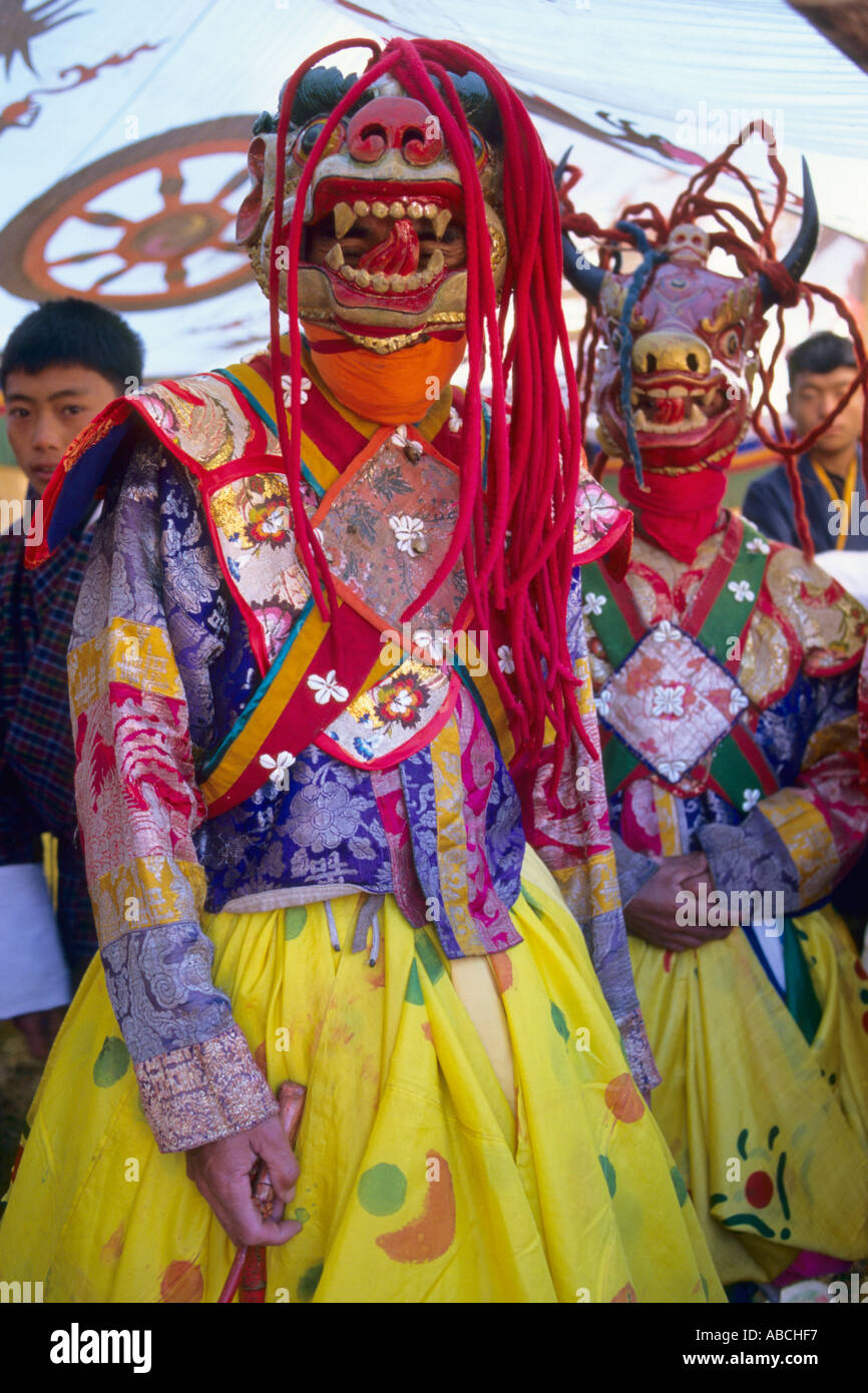Bhutan Tongsa masked dancer Stock Photo - Alamy