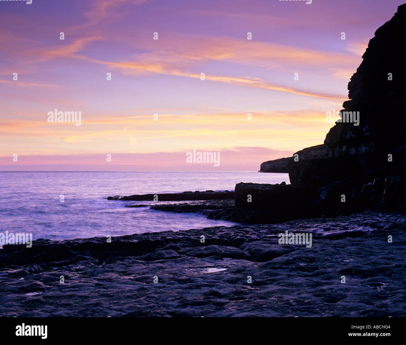 Seacombe Cliff Dorset High Resolution Stock Photography and Images - Alamy