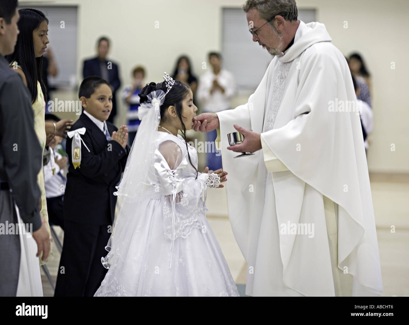 Communion wafer sacrament hi-res stock photography and images - Alamy