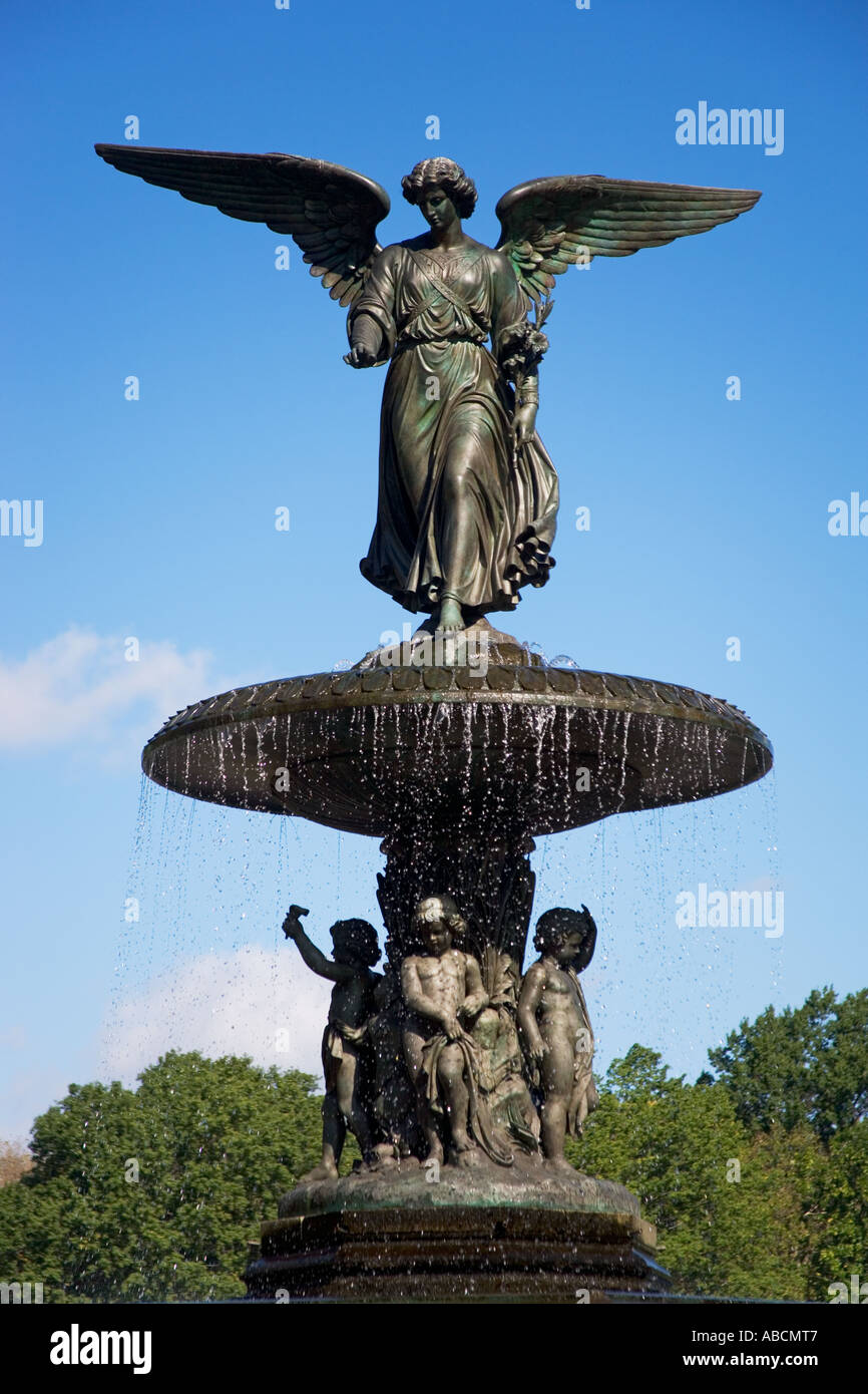 Bethesda fountain central park new york Stock Photo - Alamy