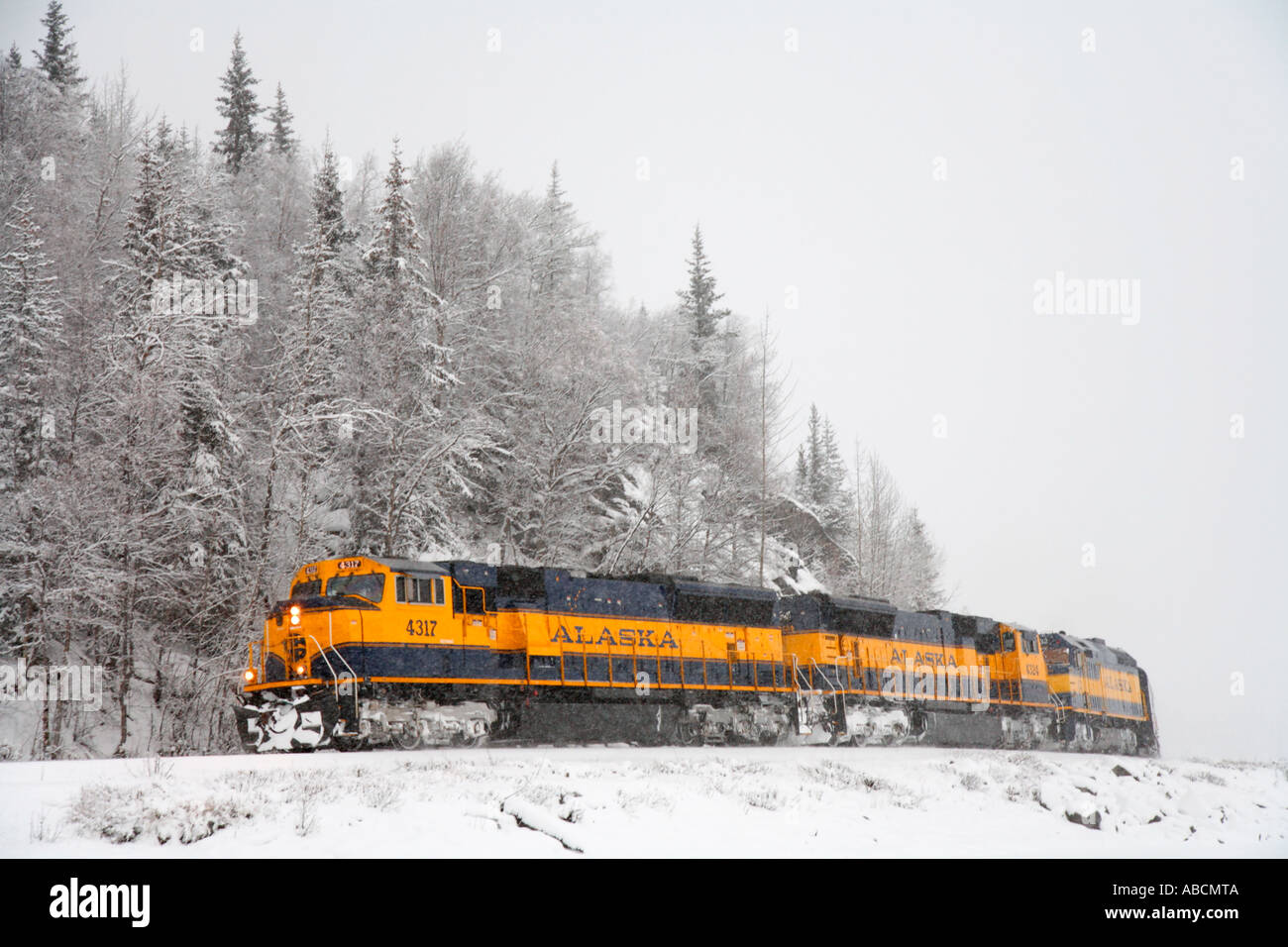 The alaska railroad train winter hi-res stock photography and images ...