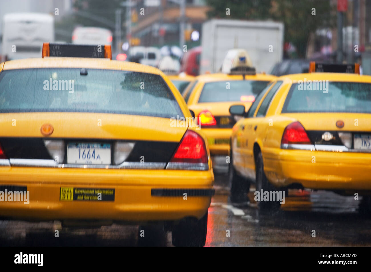 Yellow taxi cabs new york Stock Photo - Alamy