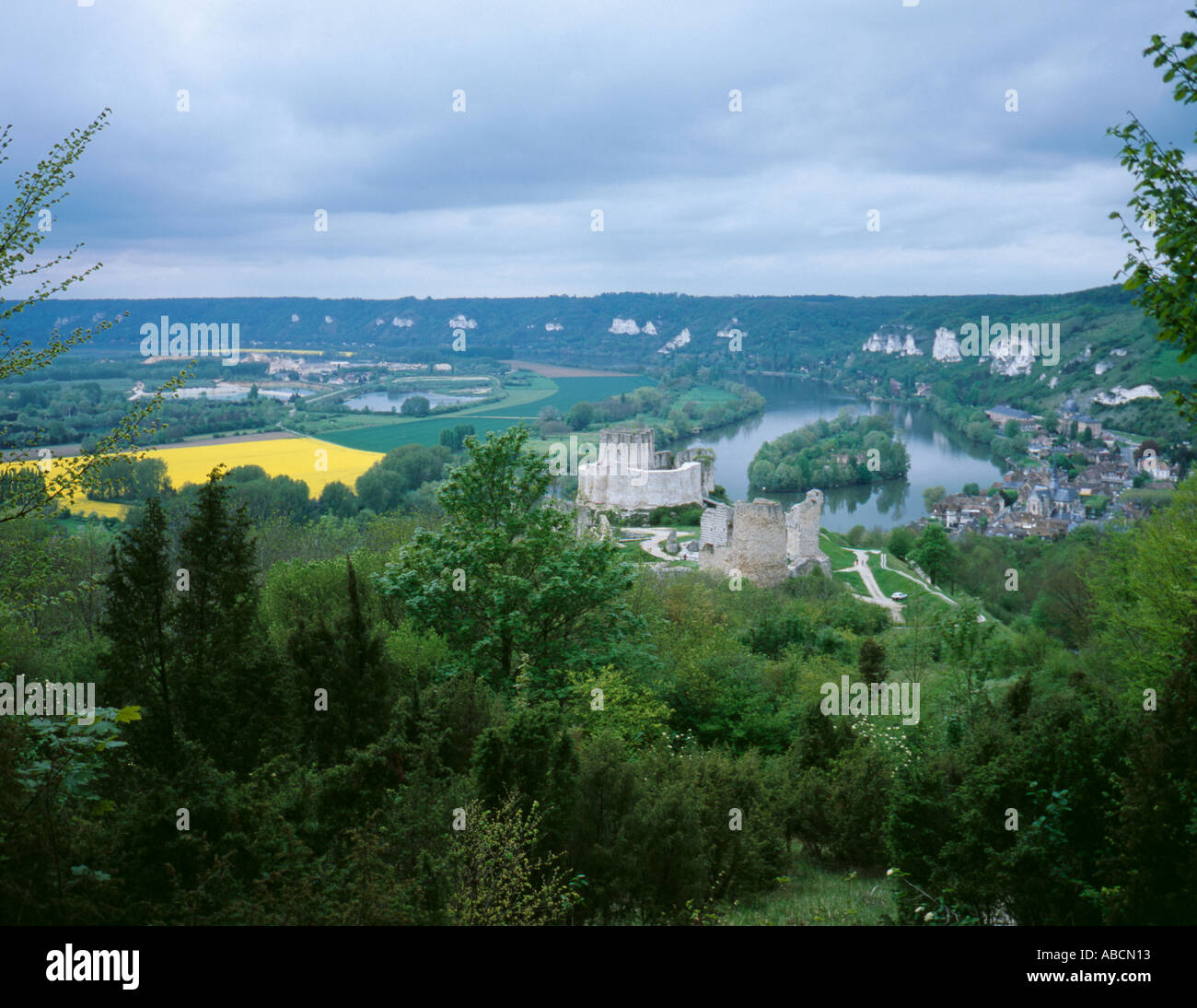 Seine position hi-res stock photography and images - Alamy