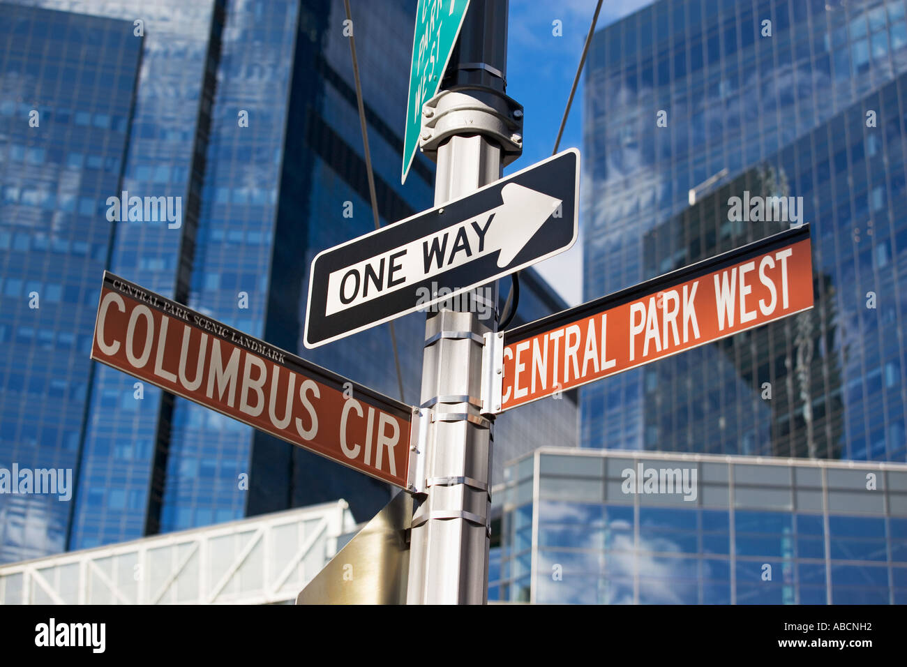 New york signs hi-res stock photography and images - Alamy