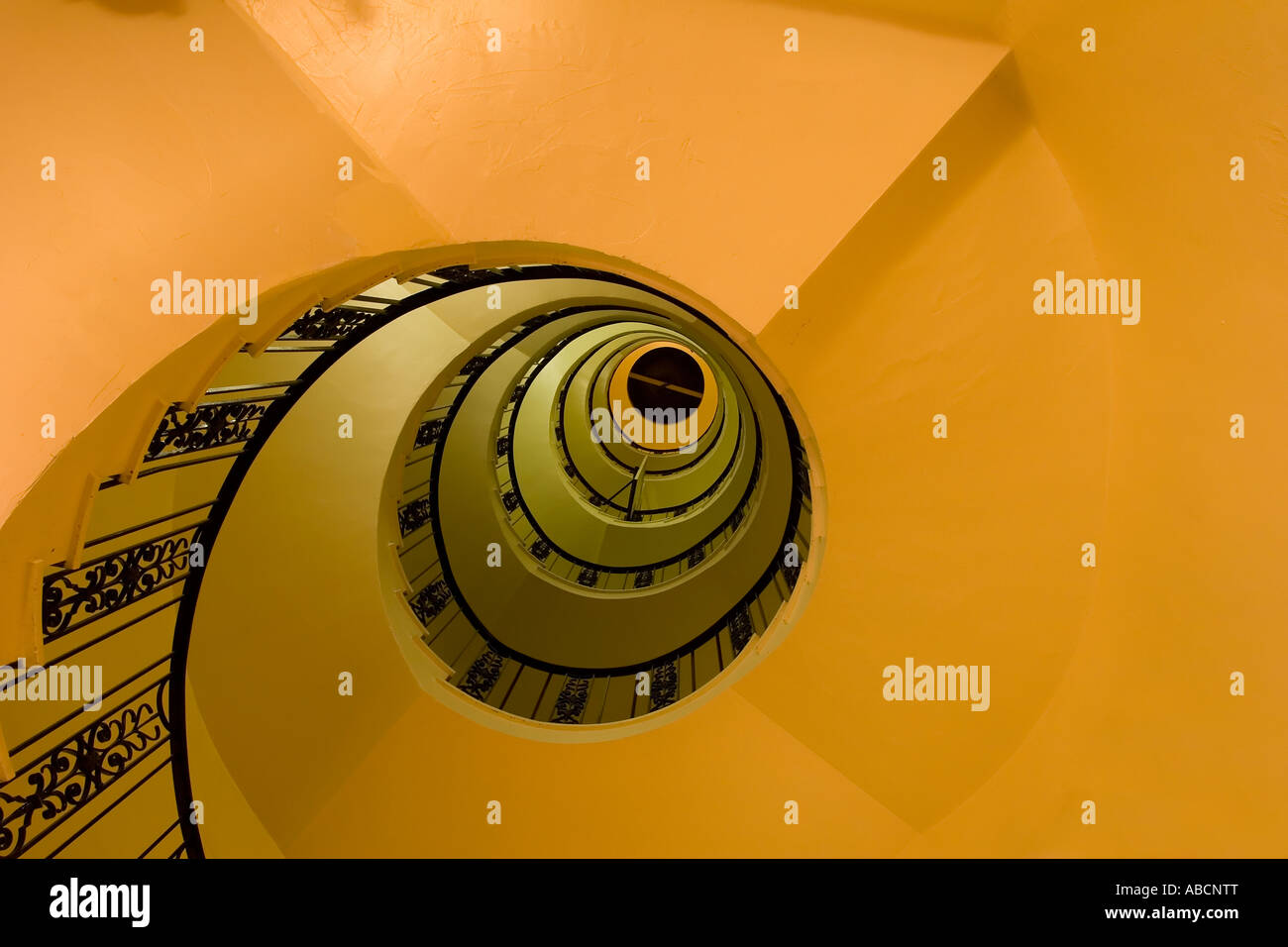 Cheers tv show hi-res stock photography and images - Alamy