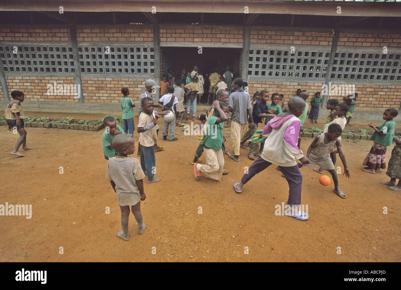 A school for pygmy children run by a French volunteer in rainforest ...